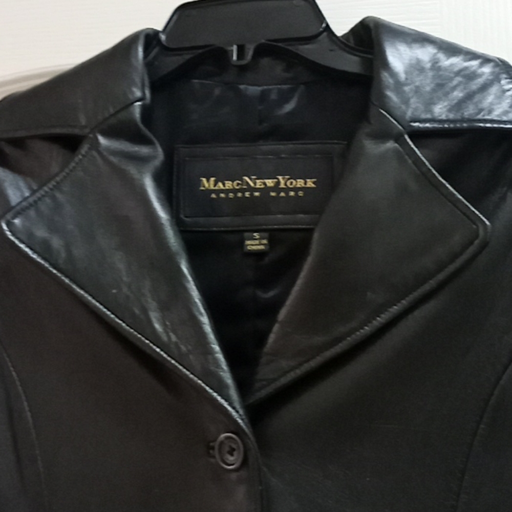 Beautiful Black Leather Andrew Marc Jacket - Gem